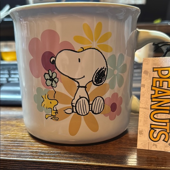 Peanuts | Dining | Peanuts White Ceramic Mug With Snoopy Design 2 Oz ...